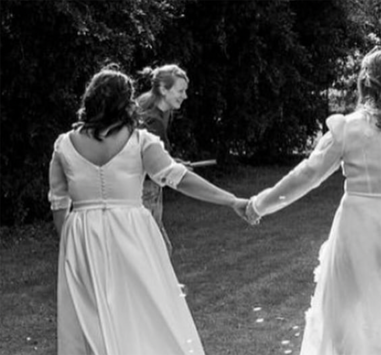 Mel Buttle Marries Her Partner In Private Gold Coast Ceremony - Star ...